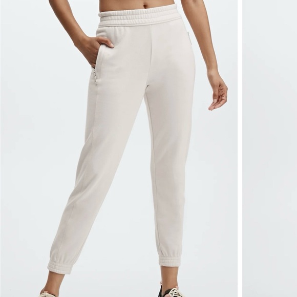 Fabletics | Pants & Jumpsuits | Fabletics Ecoconscious Slim Sweatpants ...